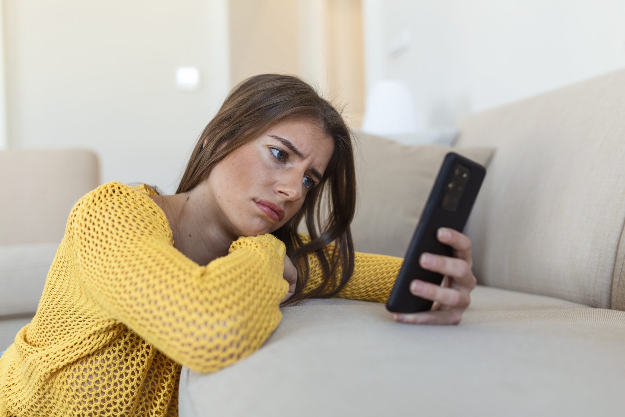 Qué Diferencias Hay entre un Mensaje Explícito y uno Implícito