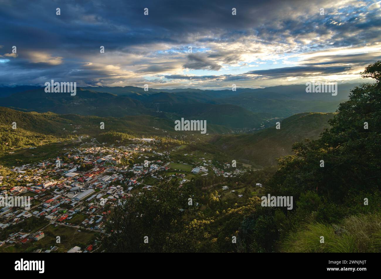 Qué es el Grupo Los Cielos de Ixtlán, Michoacán